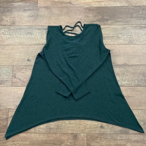 torrid | Tops | Torrid Super Soft Plush Top With Criss Cross Detail On ...